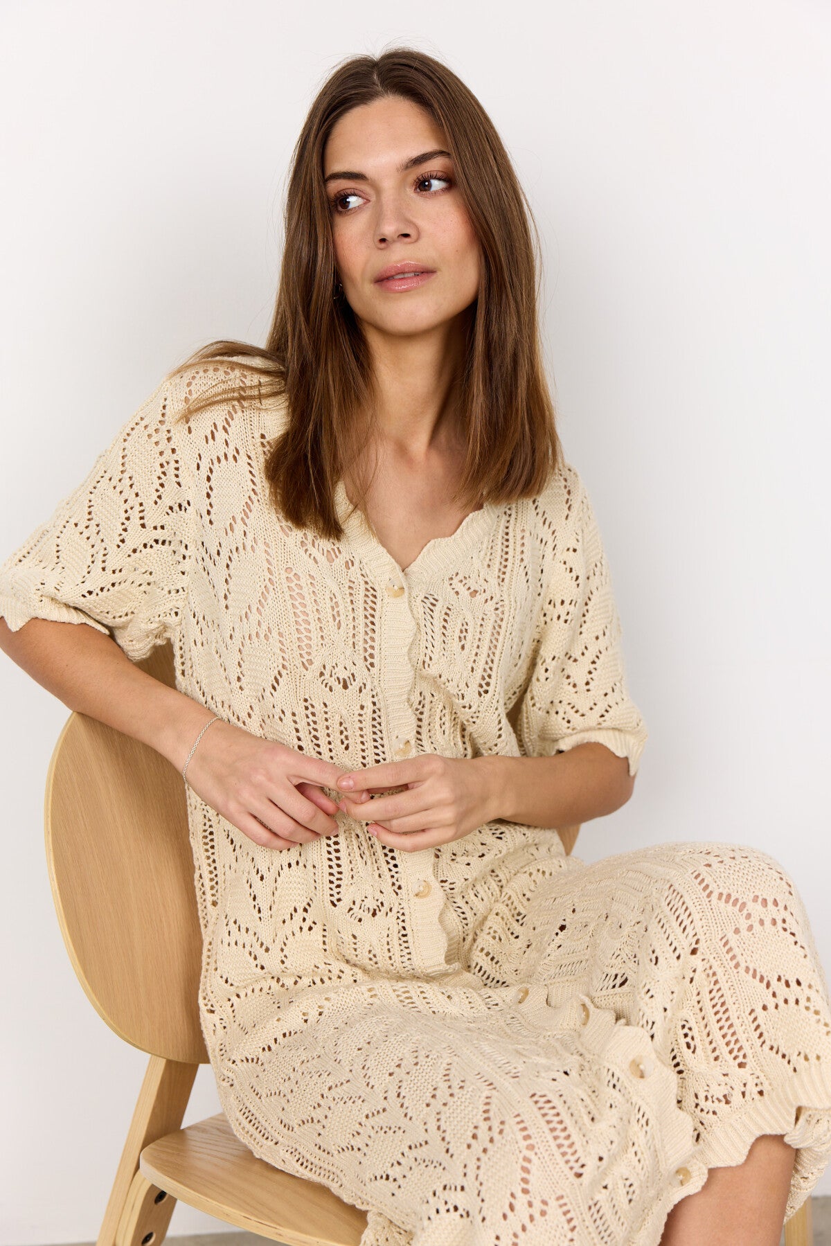 SC-PERRY 10 Klänning i Cream från soyaconcept | Soyaconcept.se ...